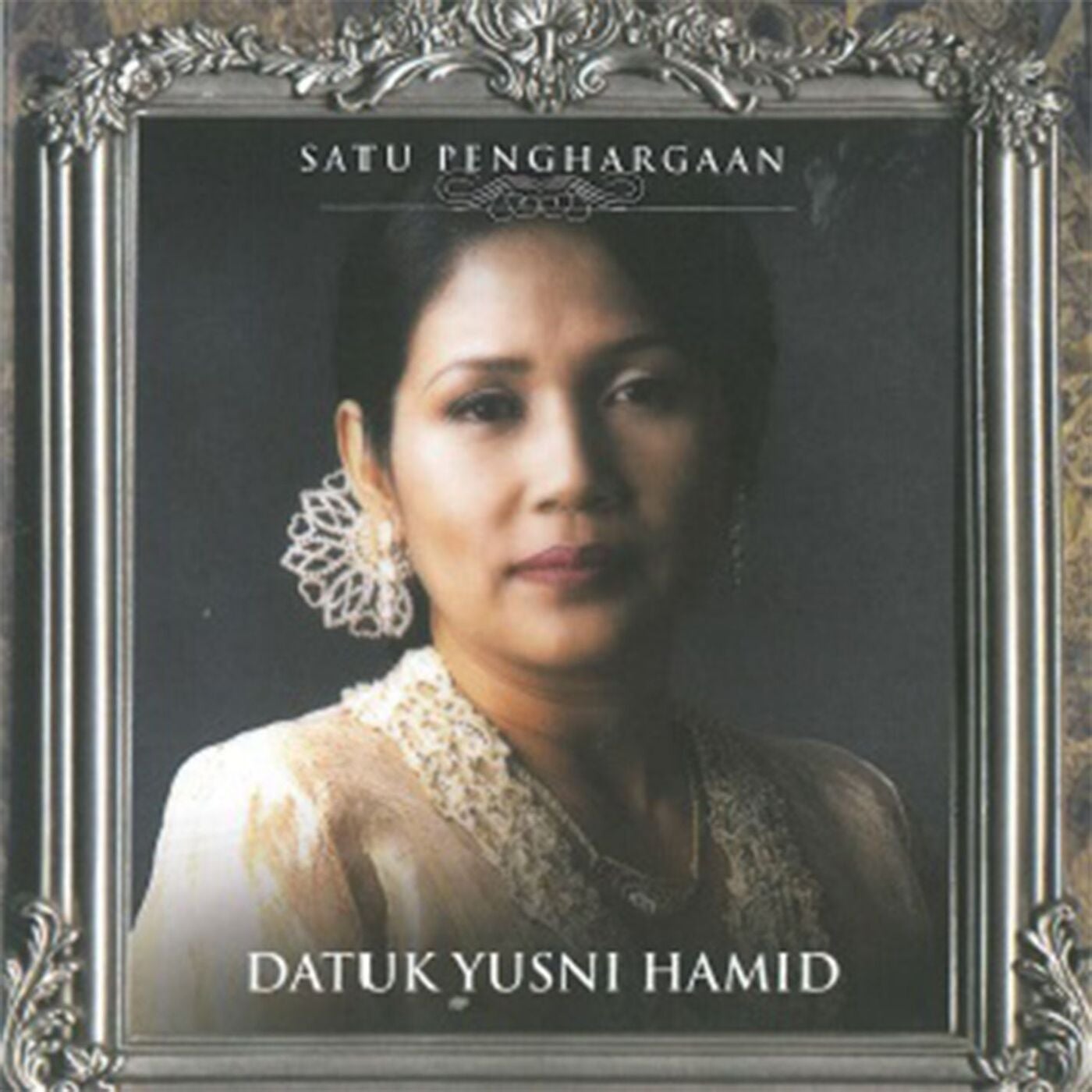 Kau Warna Hidupku (with Razis Ismail) by Yusni Hamid and Razis Ismail ...