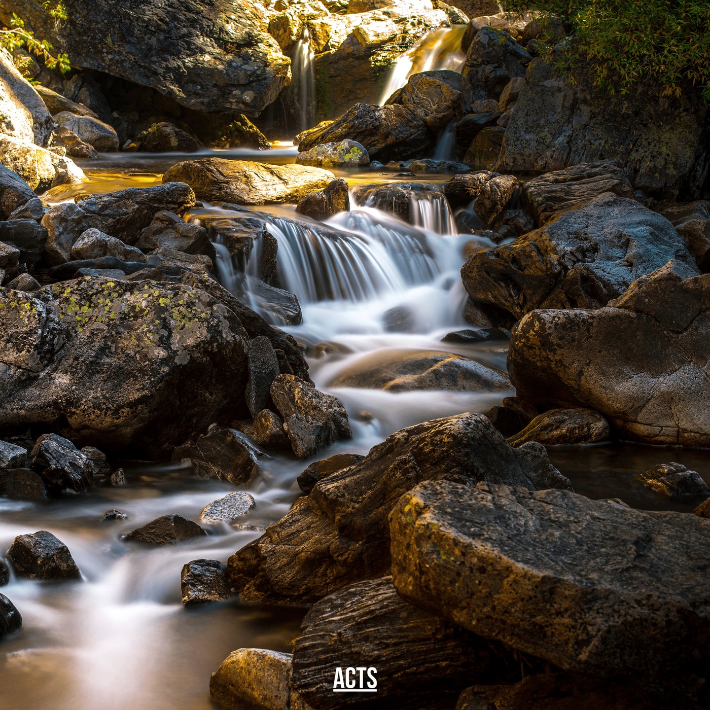 Olinda Falls by Calming Sounds of Nature, Smooth Relaxing Calming and CameRain on Beatsource