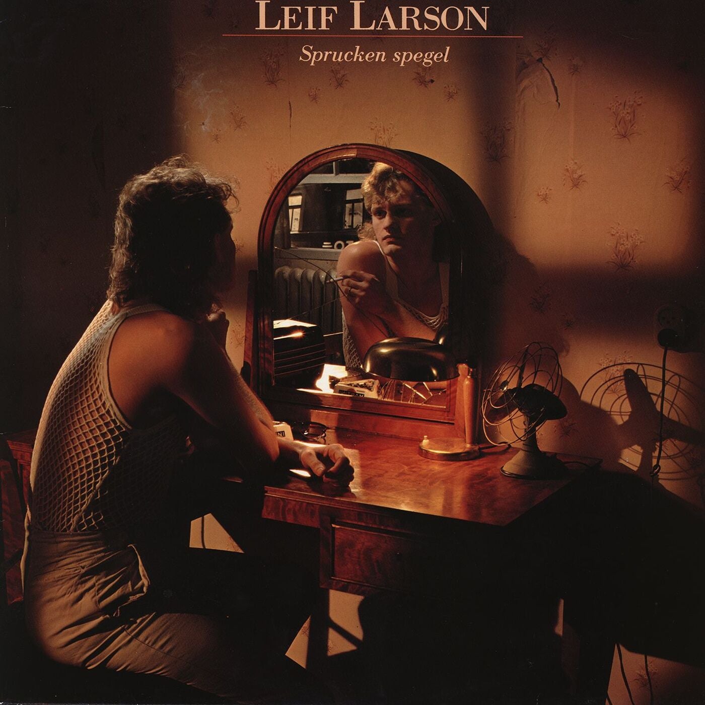 Sprucken spegel by Leif Larson on Beatsource